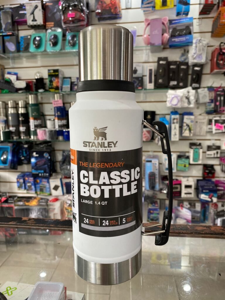 TERMO STANLEY REPLICA A 1LTS BLANCO CON MANIJA – Electro Gamer
