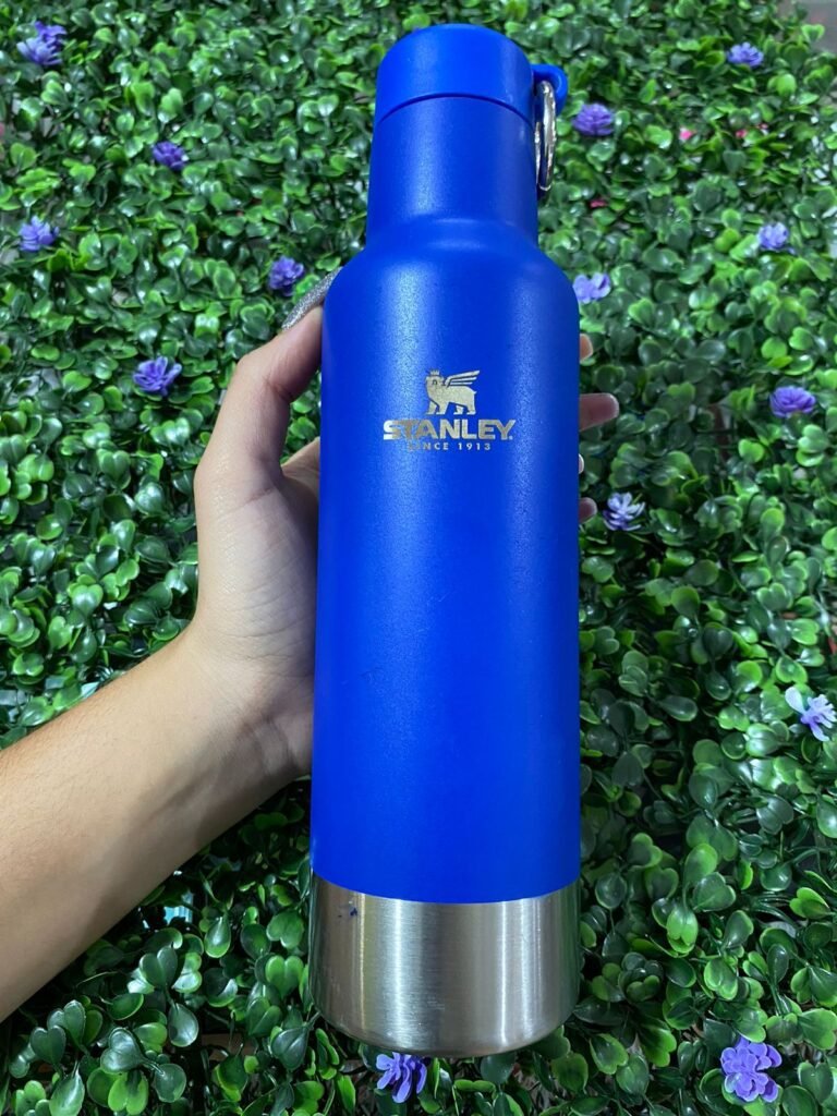 BOTELLA TERMICA STANLEY AZUL – Electro Gamer