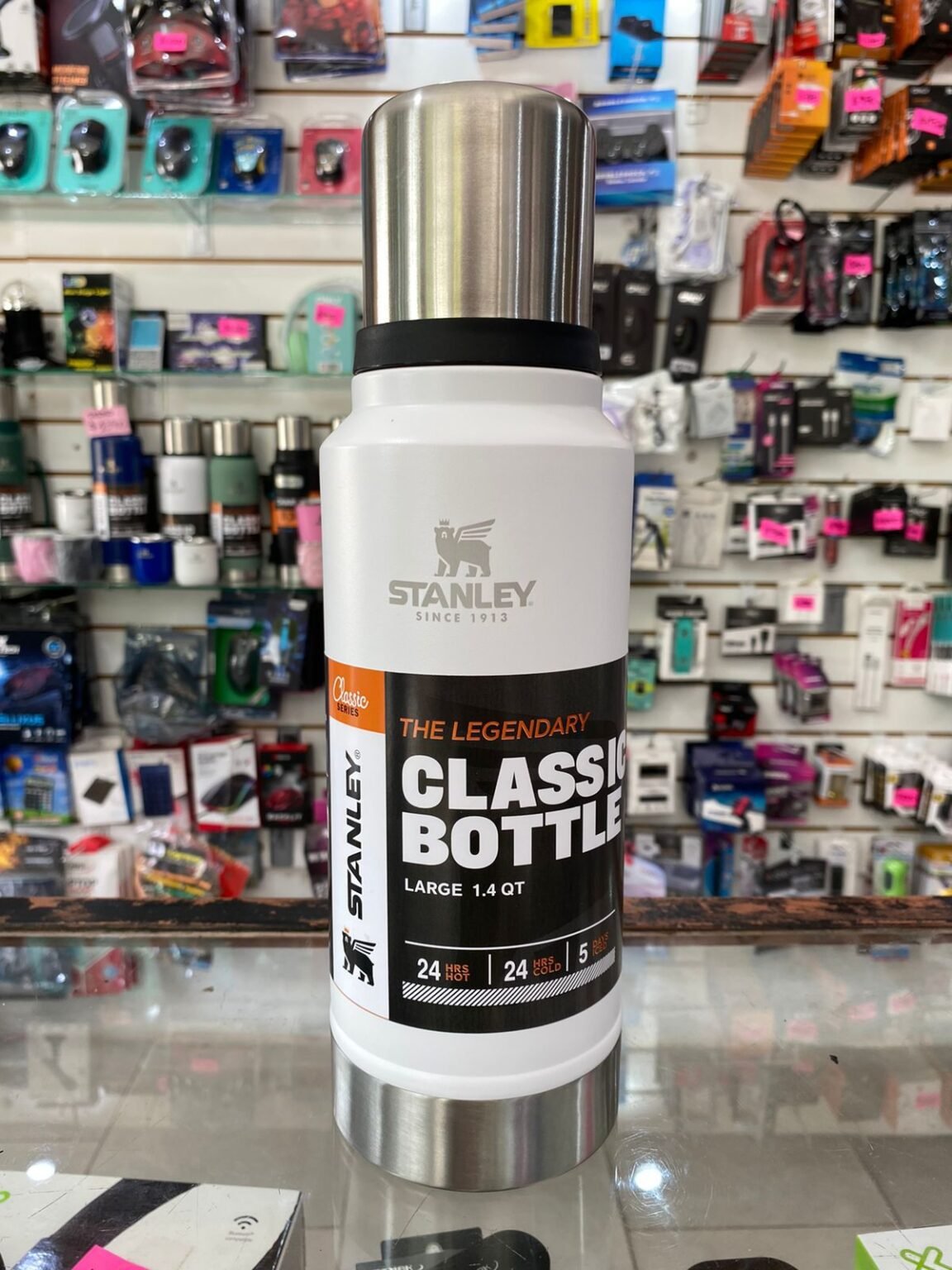 TERMO STANLEY REPLICA A 1LTS BLANCO NEW MODEL SIN MANIJA – Electro Gamer