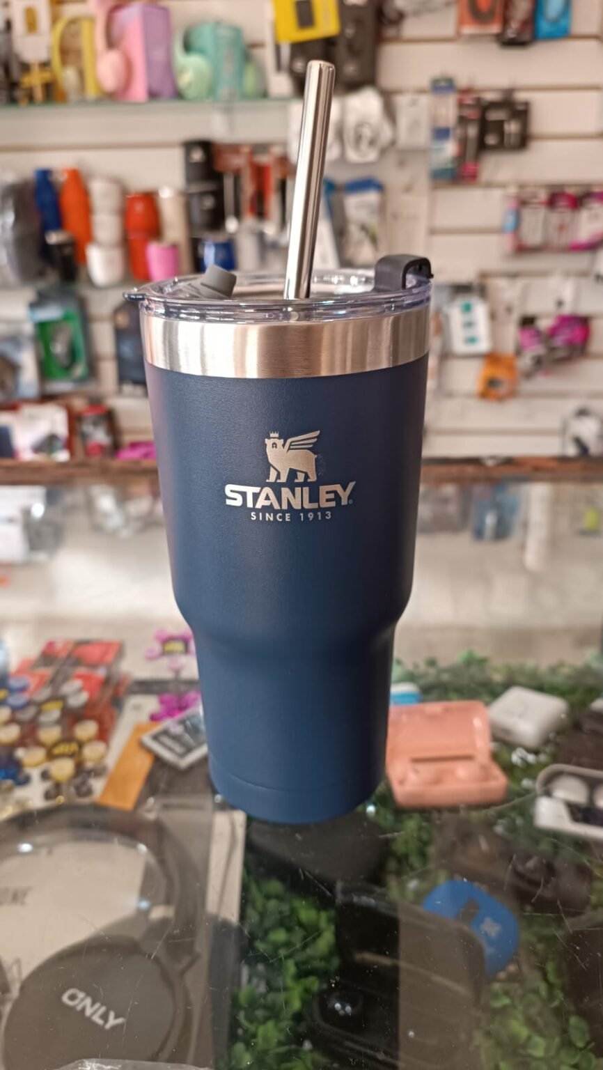 VASO TERMICO SIMIL STANLEY AZUL CON BOMBILLA METAL Y PICO 560ML ...