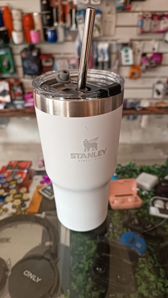 VASO TERMICO SIMIL STANLEY BLANCO CON BOMBILLA METAL Y PICO 560ML ...